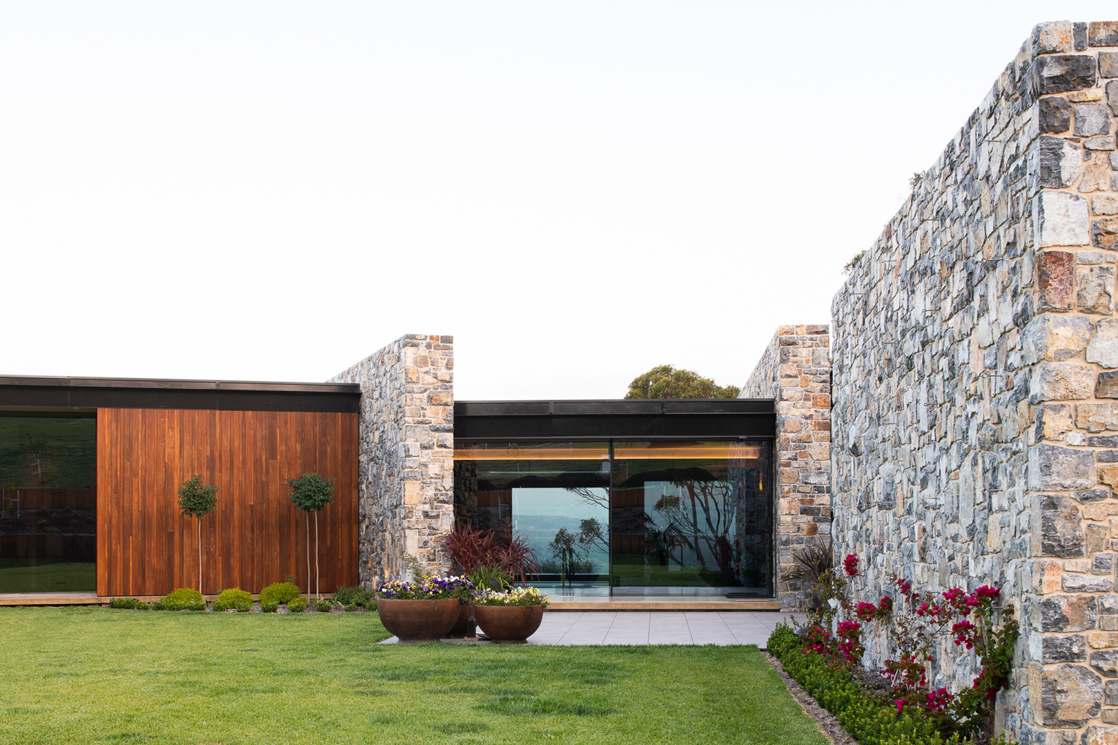 Outdure - Commercial Deck Framing Systems | Australia, New Zealand, USA
